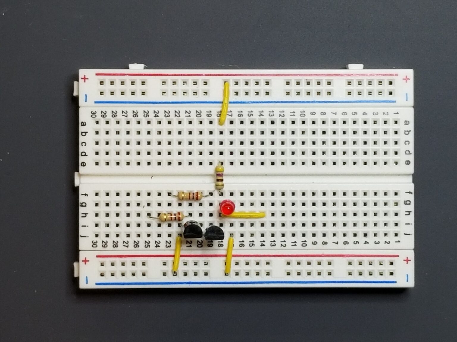 BJT Logic Gates - BreadBoardCircuits.com
